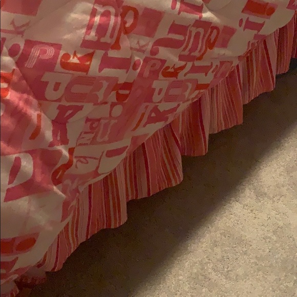 PINK Victoria's Secret | Bedding | Htf Vs Pink Bedding 6 Piece Set ...